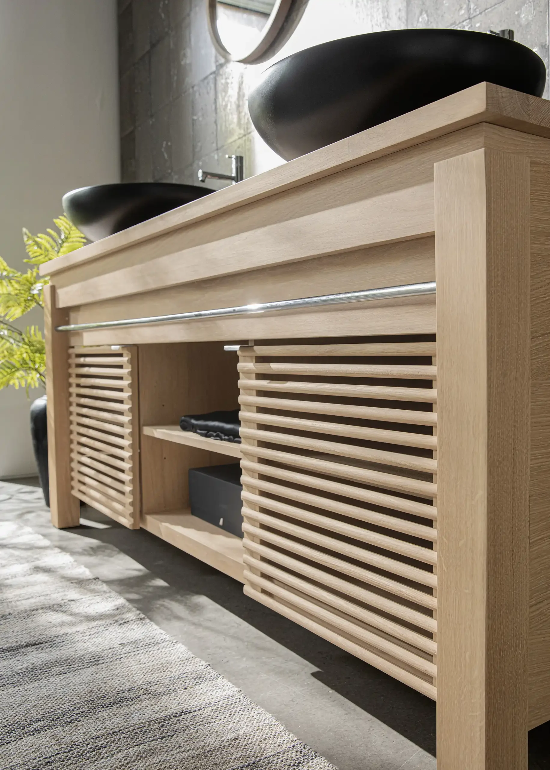 Variation by O | Line art